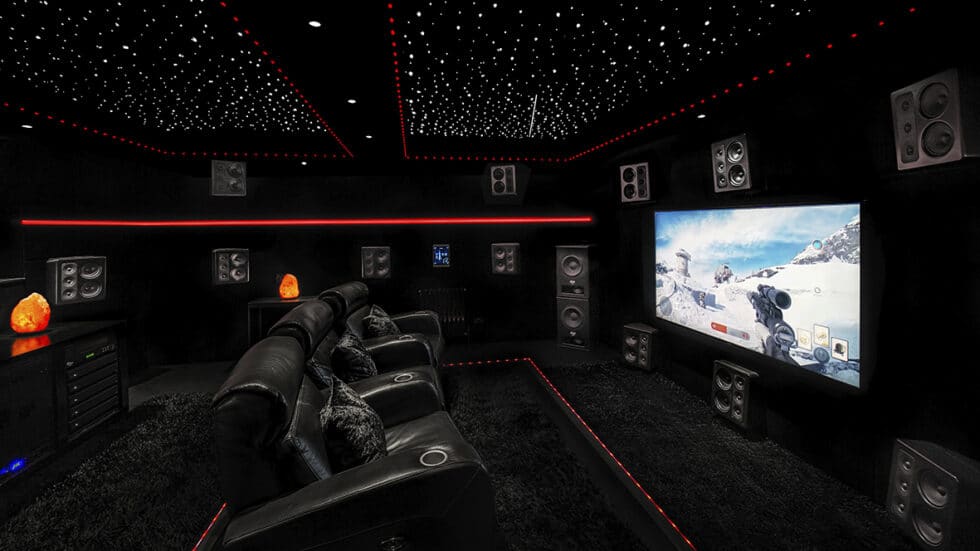 Case – The Manor TV and gaming room - The World's finest audio systems